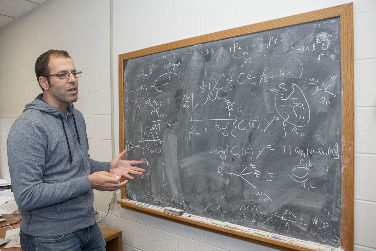 UC physicist wins Bessel Award | University of Cincinnati