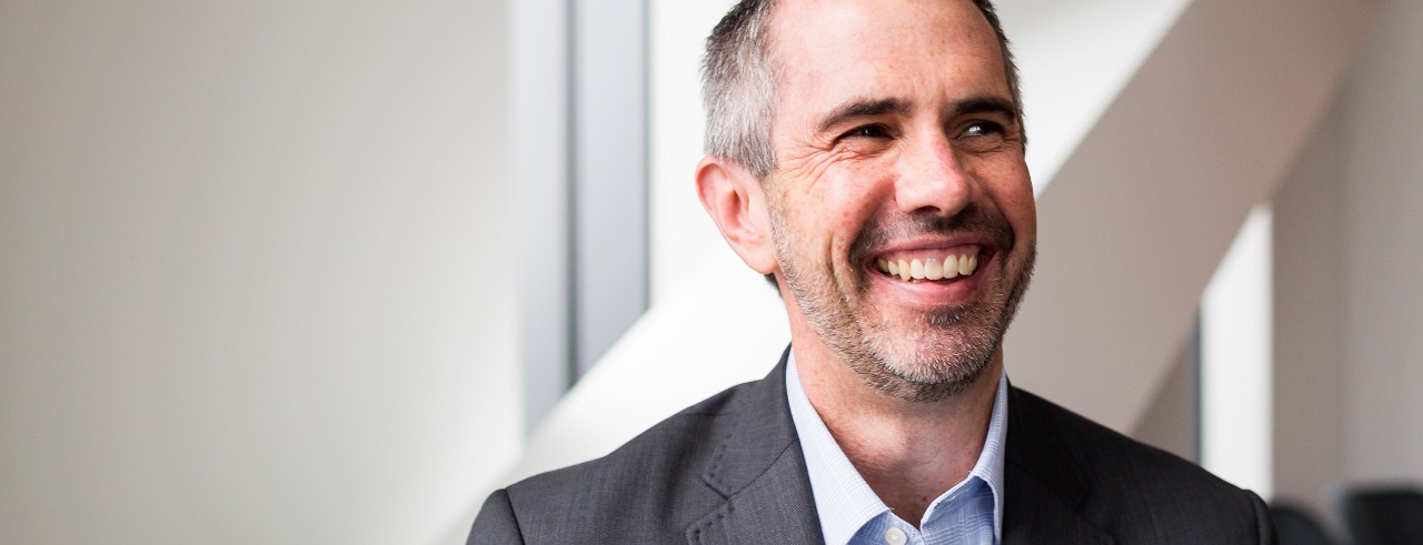 Lindner professor Mike Fry connects with studetns | University of ...