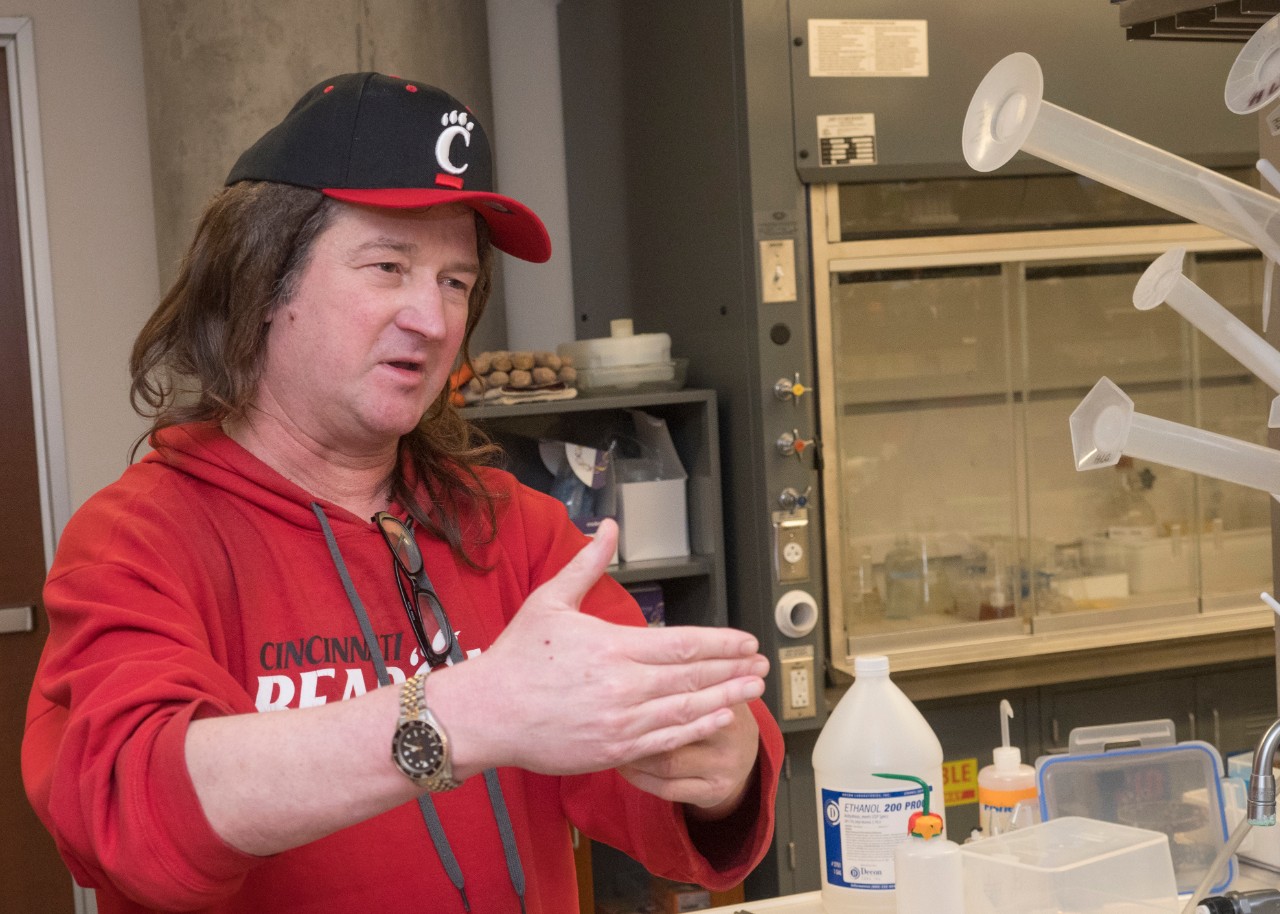 Remembering UC College of Medicine Researcher Dan Hassett, PhD ...