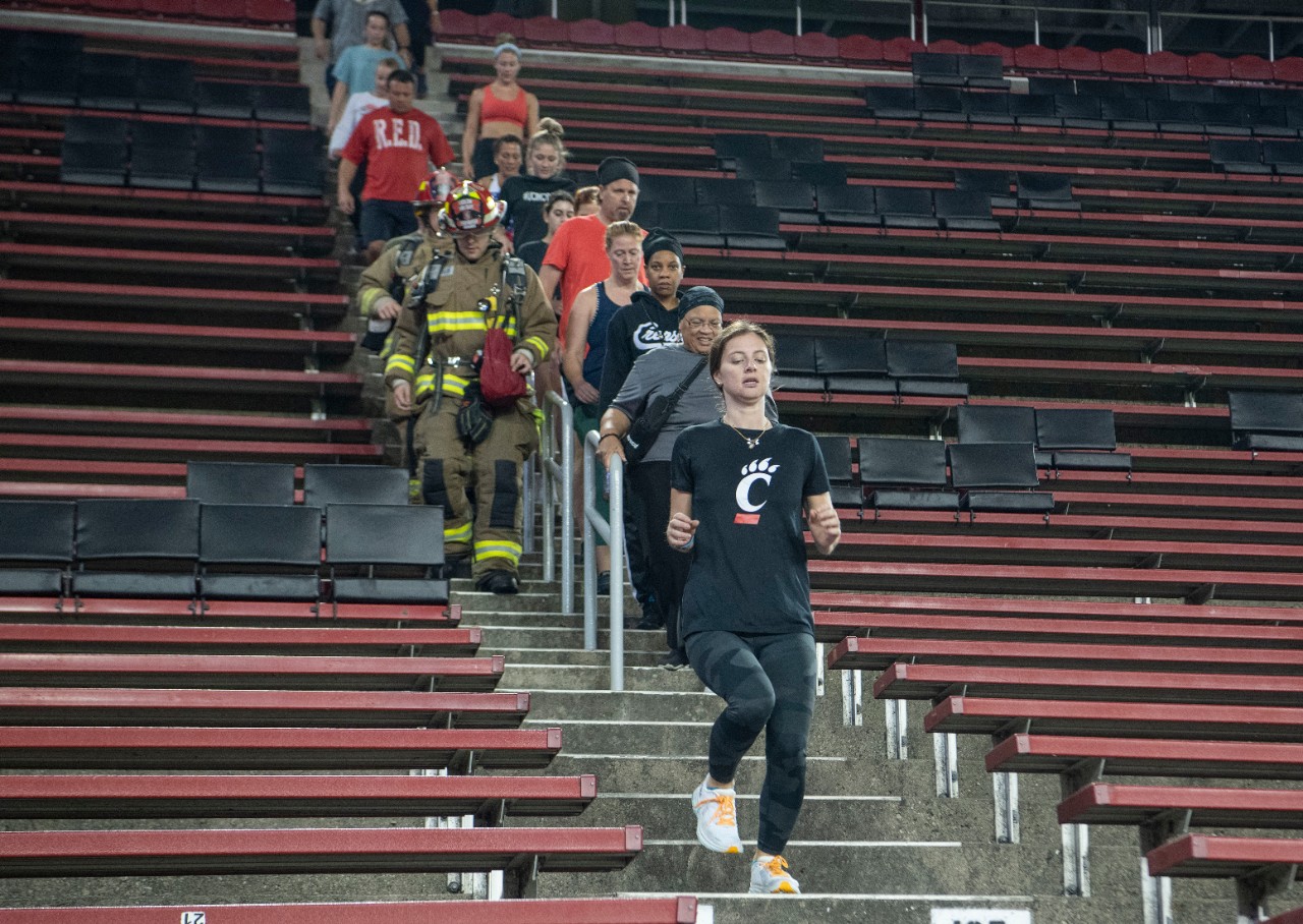 Hundreds honor victims of 9/11 during UC stair run | University of ...