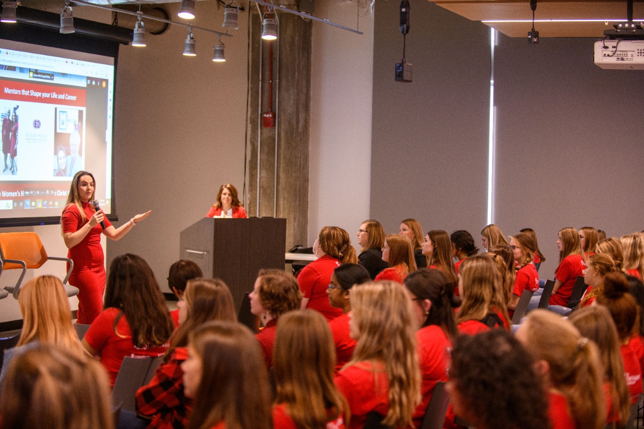 STEM Goes Red takes over UC's 1819 Innovation Hub | University of ...