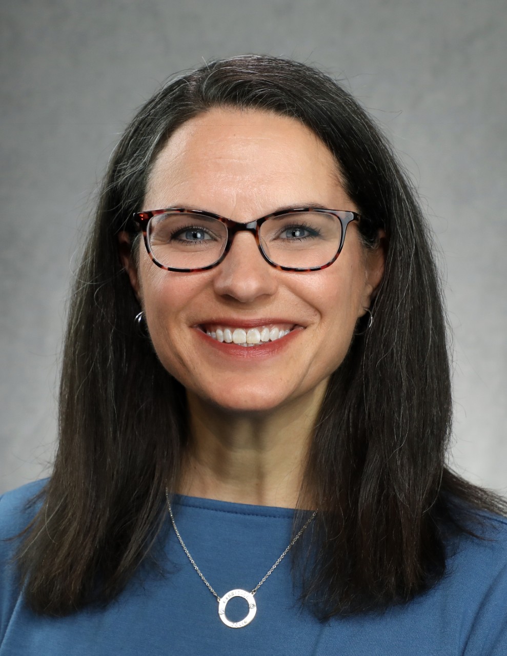 Lindner students display talent, professionalism at Spring Sales Expo ...