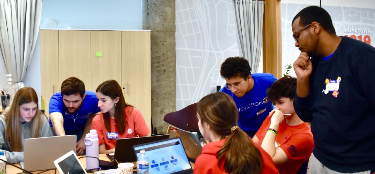 UC 1819 Innovation Hub hosts RevolutionUC student hackathon ...
