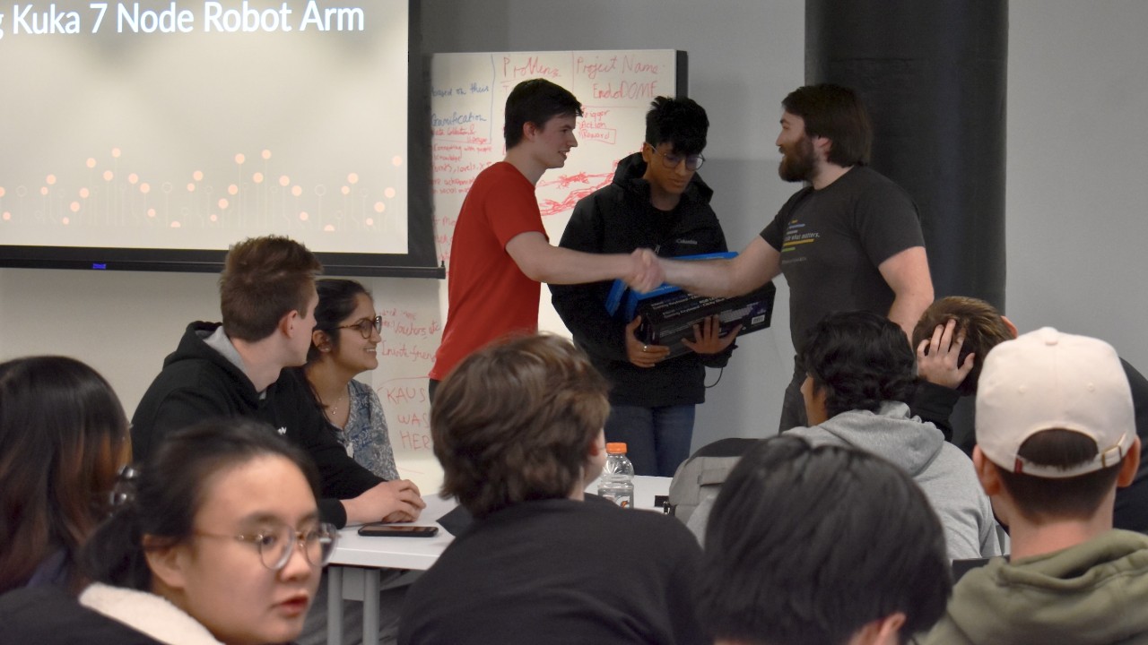 UC 1819 Innovation Hub hosts RevolutionUC student hackathon ...
