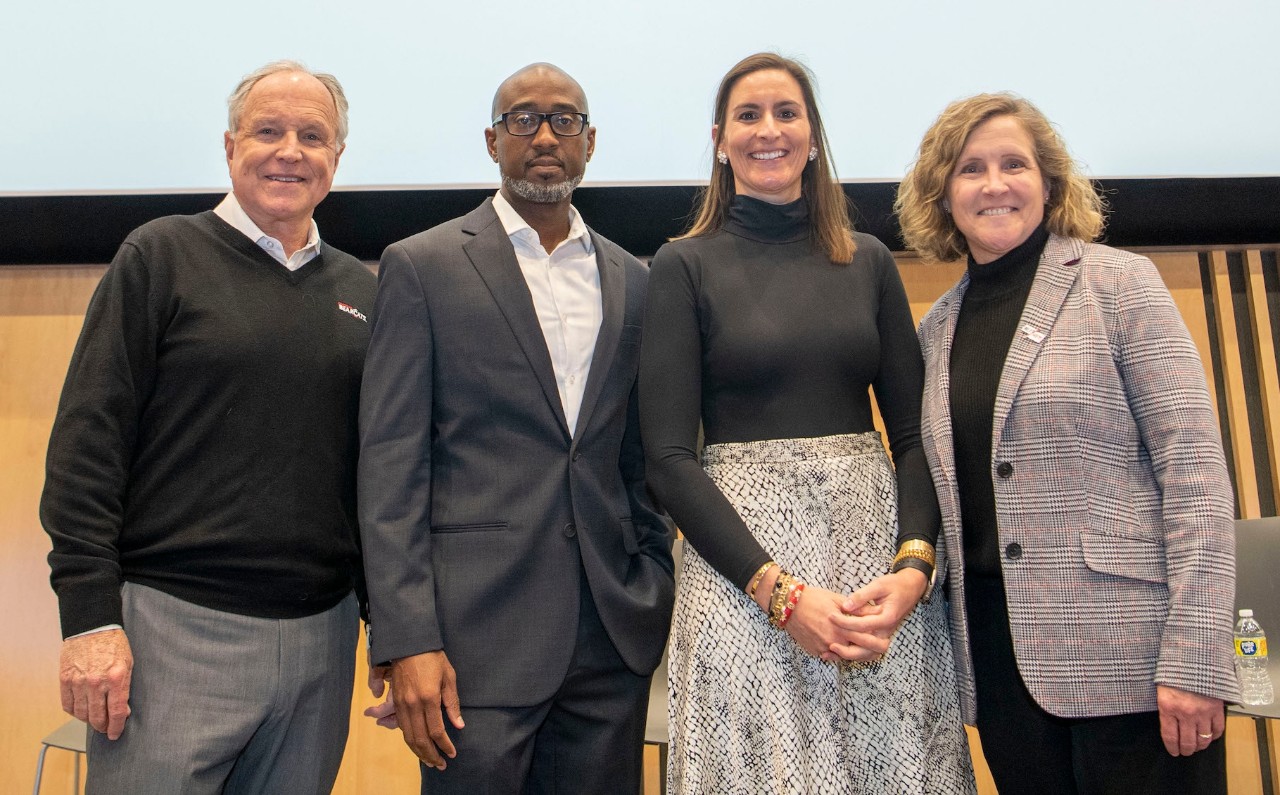 Alumni Week honors co-workers for dedication to Lindner, UC ...