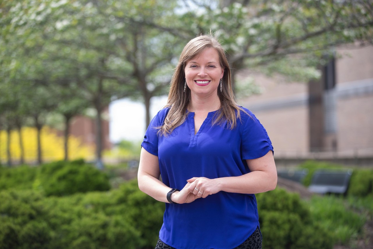 Pilot program offers critiques of job applications to aspiring STEM ...