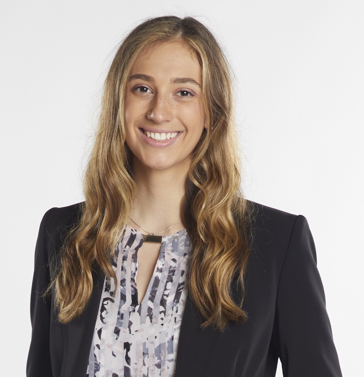 Meet Lindner’s Full-Time MBA Class of 2024 | University of Cincinnati