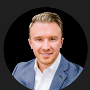 Nick Reasoner named A&S Outstanding Young Alumni Award | University of ...