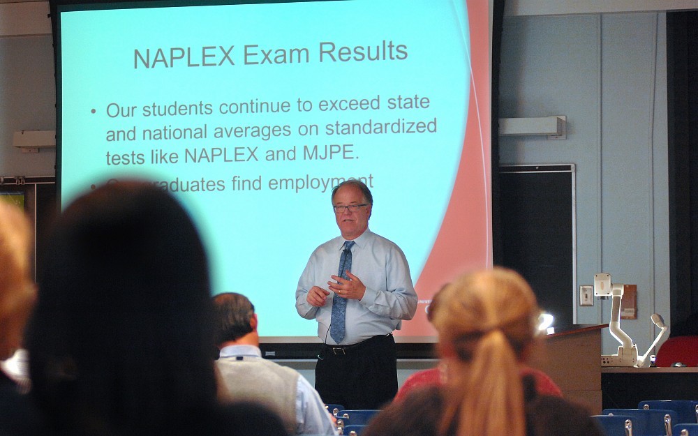 Fant Presents "Vision 2016" in College of Pharmacy Address | University ...