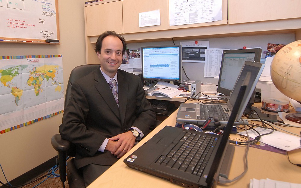 Book Co-Authored by Espay Wins Honor | University of Cincinnati